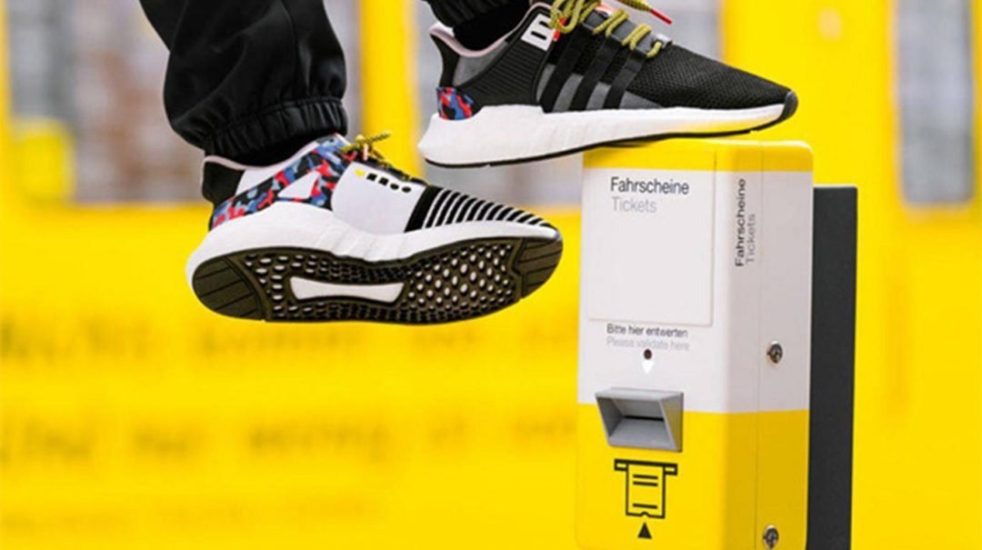 Berlín venderá zapatillas Adidas con un pasaje de transporte anual ...